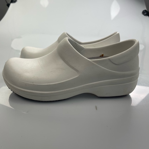 CROCS | Shoes | Crocs Womans Shoes Size 8 | Poshmark